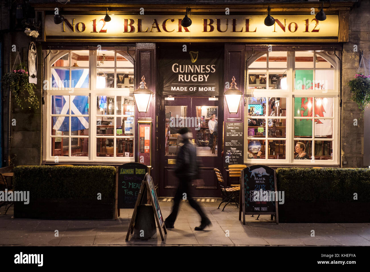 Black bull pub edinburgh Banque de photographies et d’images à haute ...