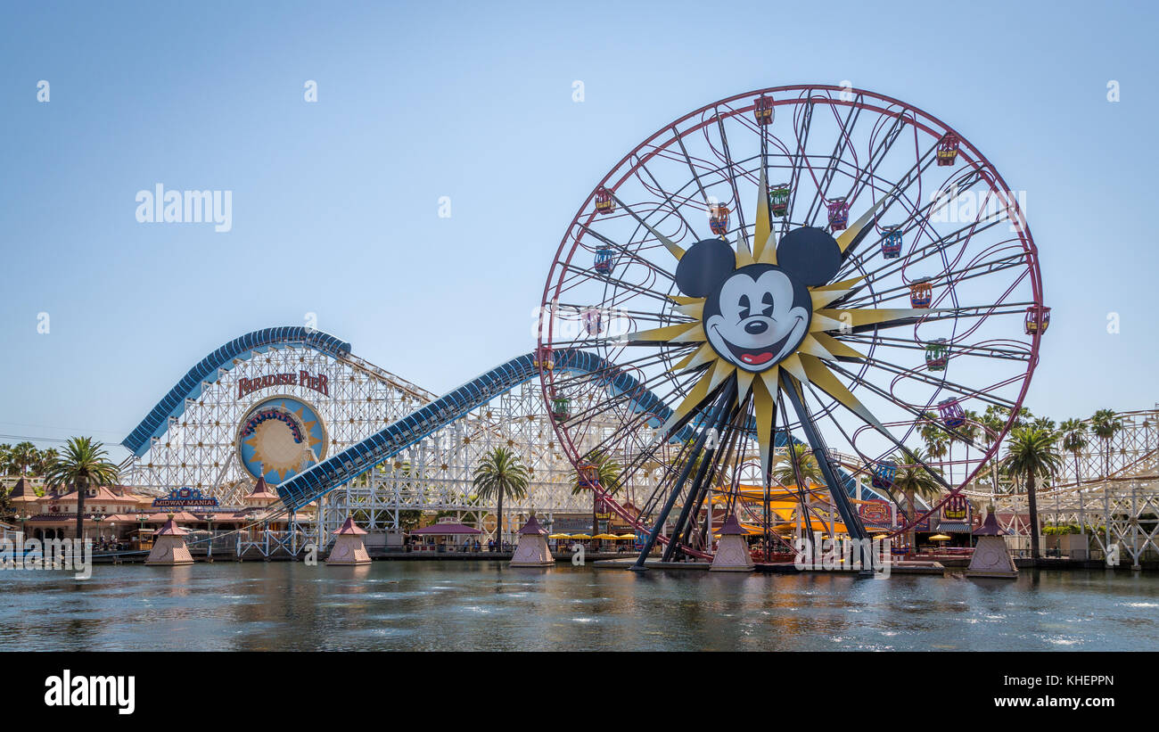 Mickeys fun wheel Banque de photographies et d’images à haute ...