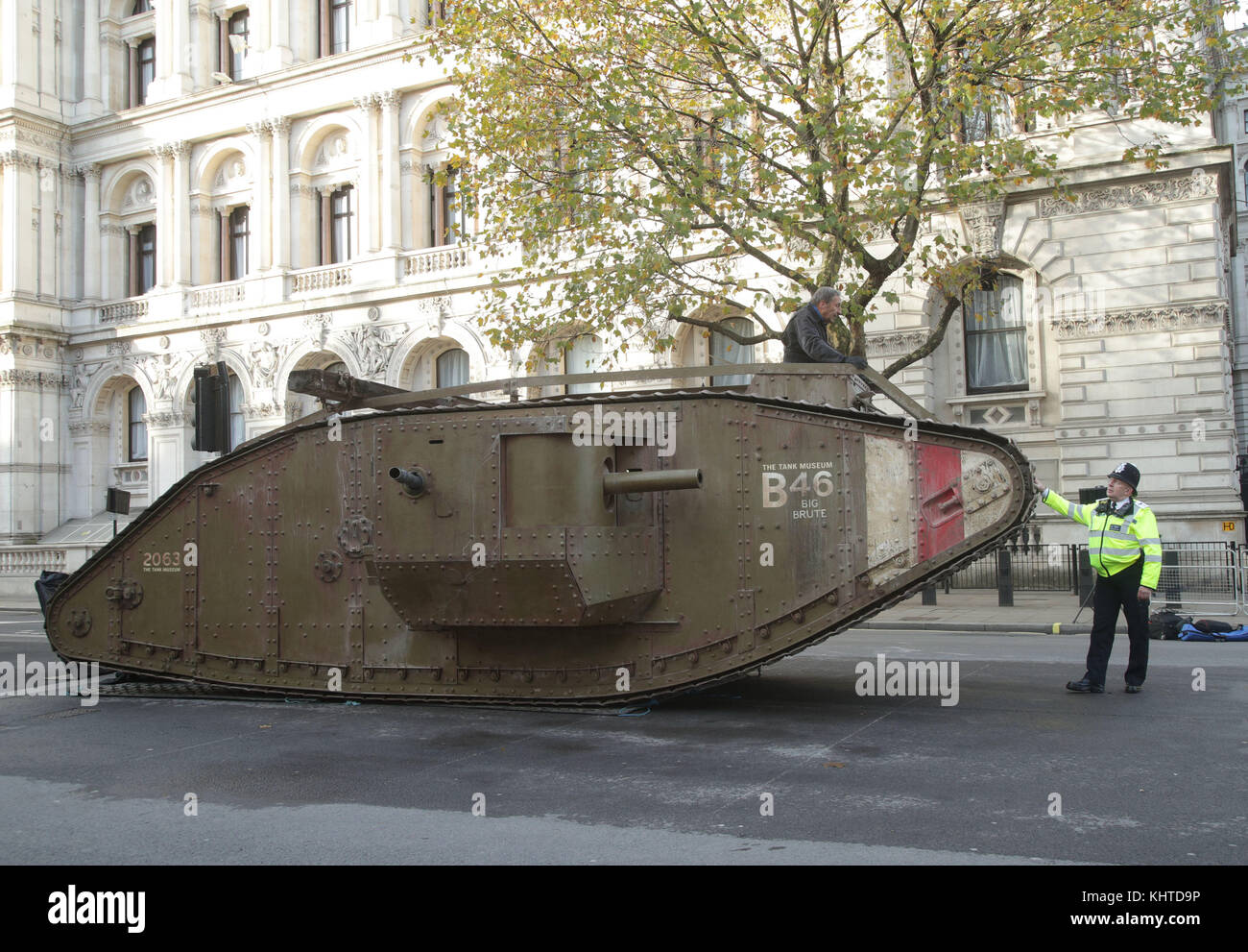 Officier de police et ancien commandant de char de la guerre du golfe ...
