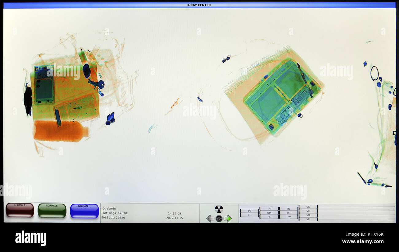 Capture d'écran d'un aéroport x-ray assurance security scanner Photo ...