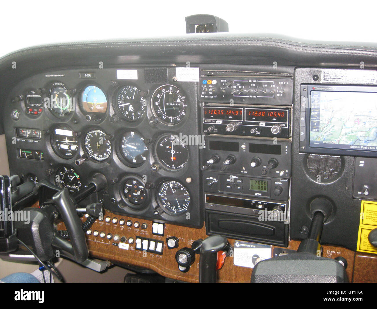 Tableau de bord cessna 172 cockpit Banque de photographies et d’images ...