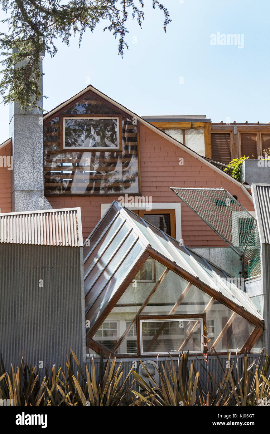 Il gehry residence est l'architecte Frank Gehry sa propre maison. C ...