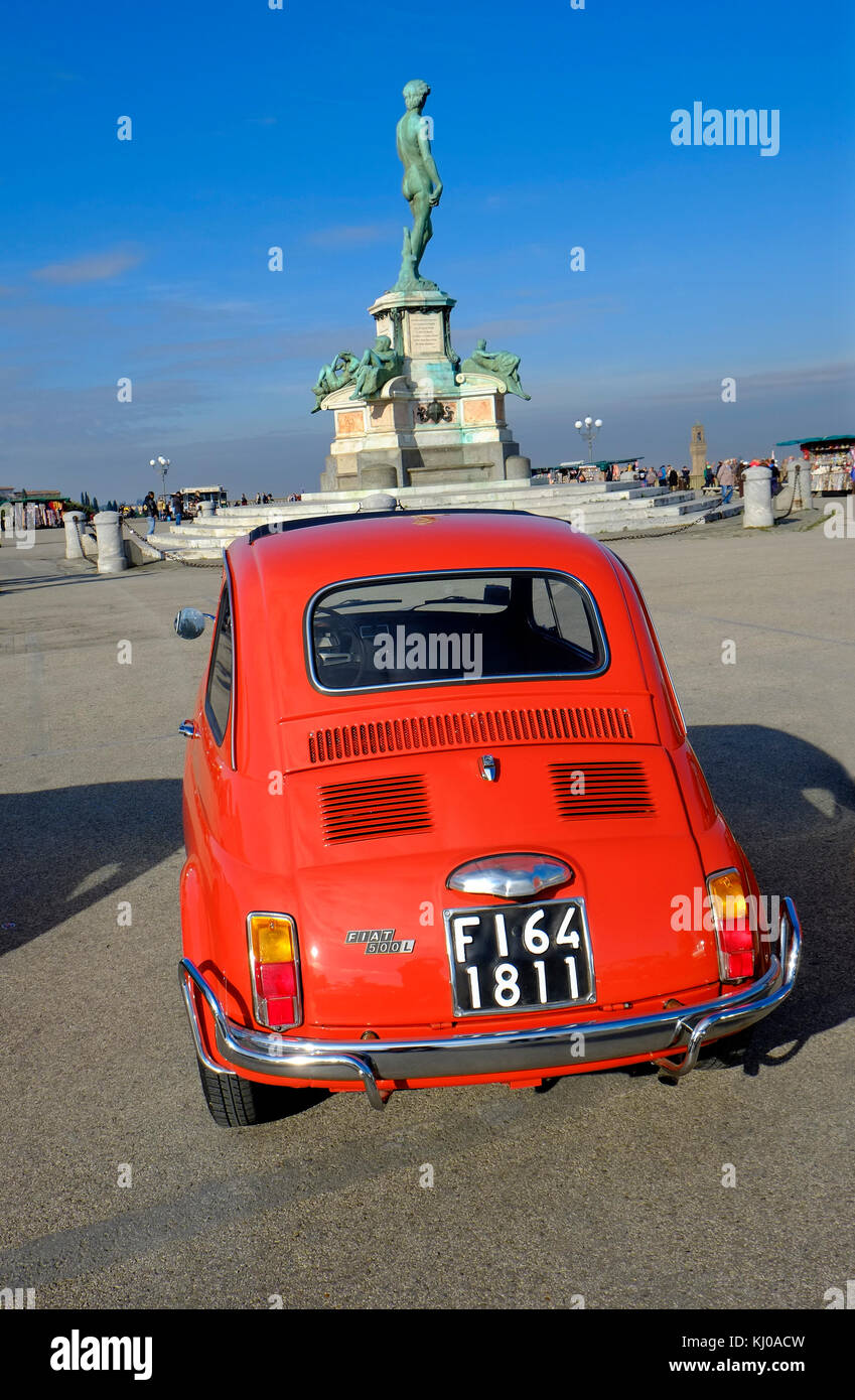 Fiat 500 rouge Banque de photographies et d’images à haute résolution ...