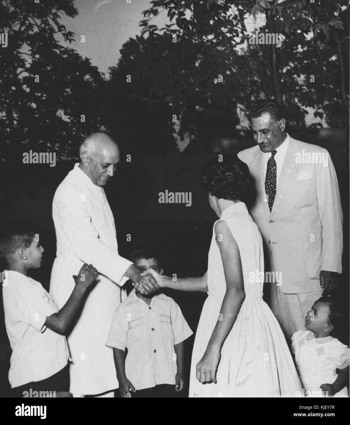 Nehru et nasser Banque de photographies et d’images à haute résolution ...