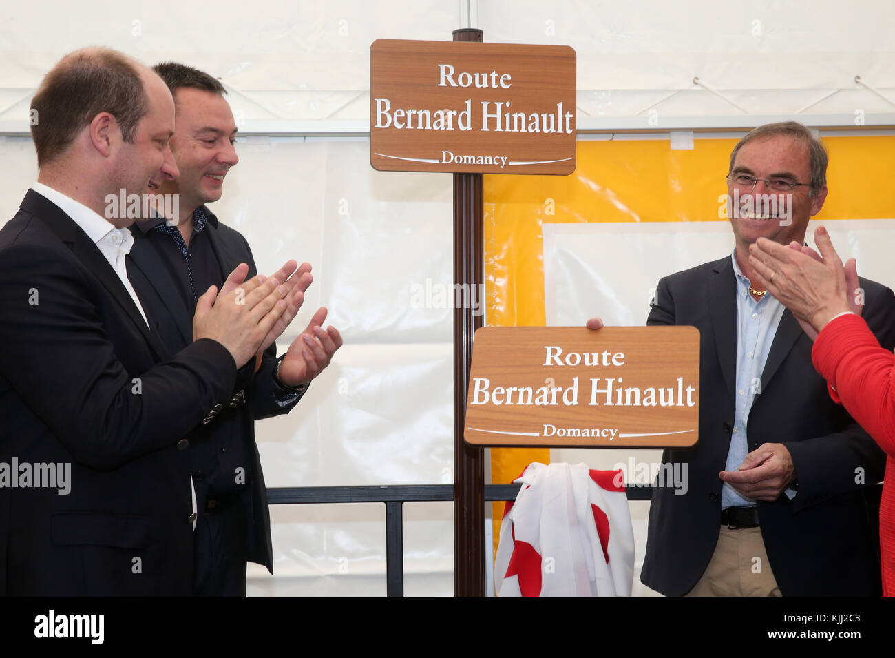 Cinq fois vainqueur du Tour de France Bernard Hinault. Bernard Hinault ...