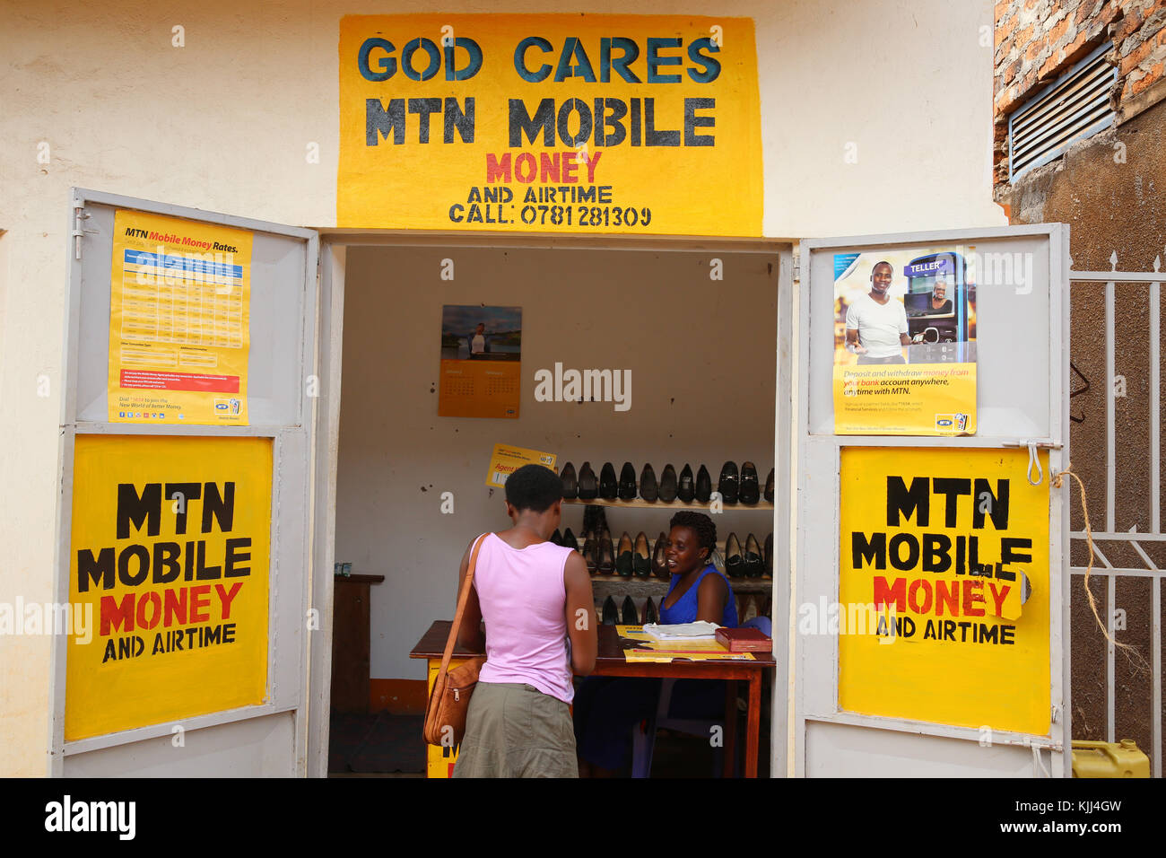 Mobile money Banque de photographies et d’images à haute résolution - Alamy