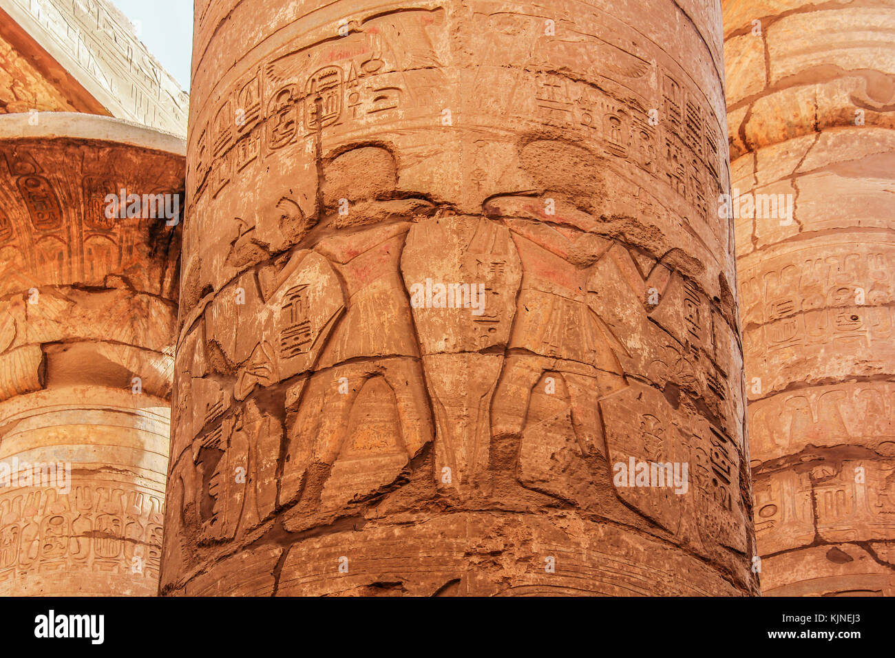 Pyramide de thèbes Banque de photographies et d’images à haute ...
