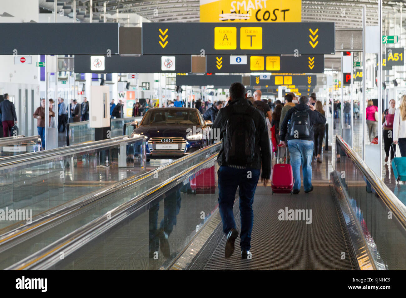 Trottoir roulant trottoir travellateur Banque de photographies et d ...