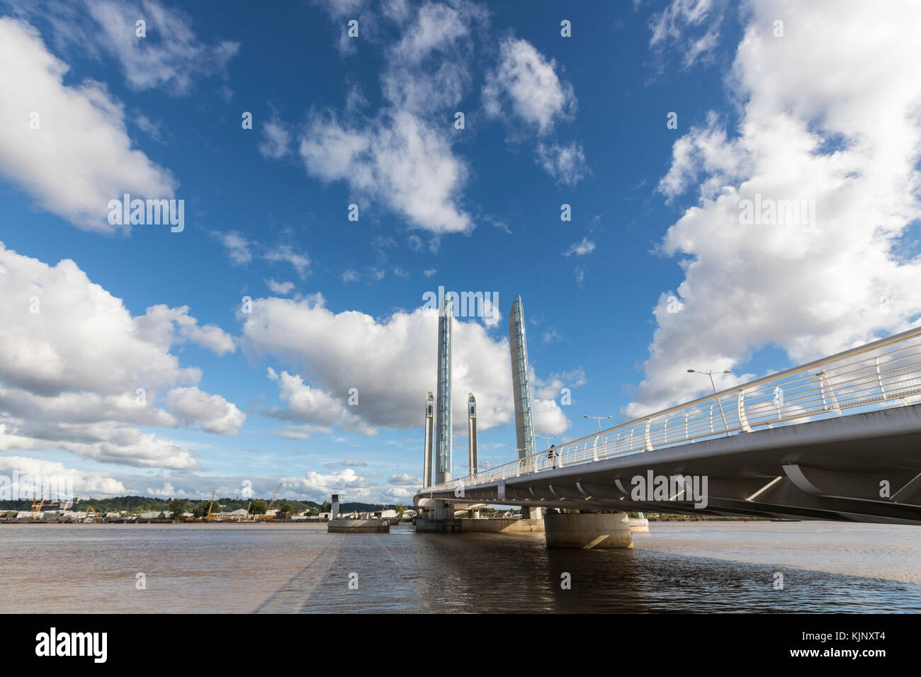 Pont bacalan bastide Banque de photographies et d’images à haute ...