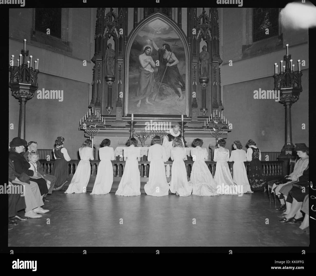 Rite de confirmation Banque d'images noir et blanc - Alamy
