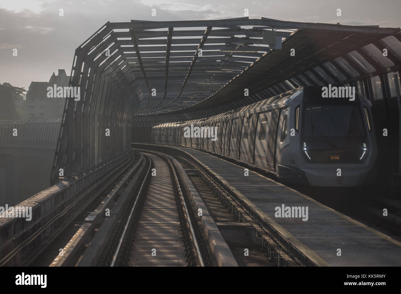 La MRT. Le Mass Rapid Transit (MRT) est nouveau transport public en ...