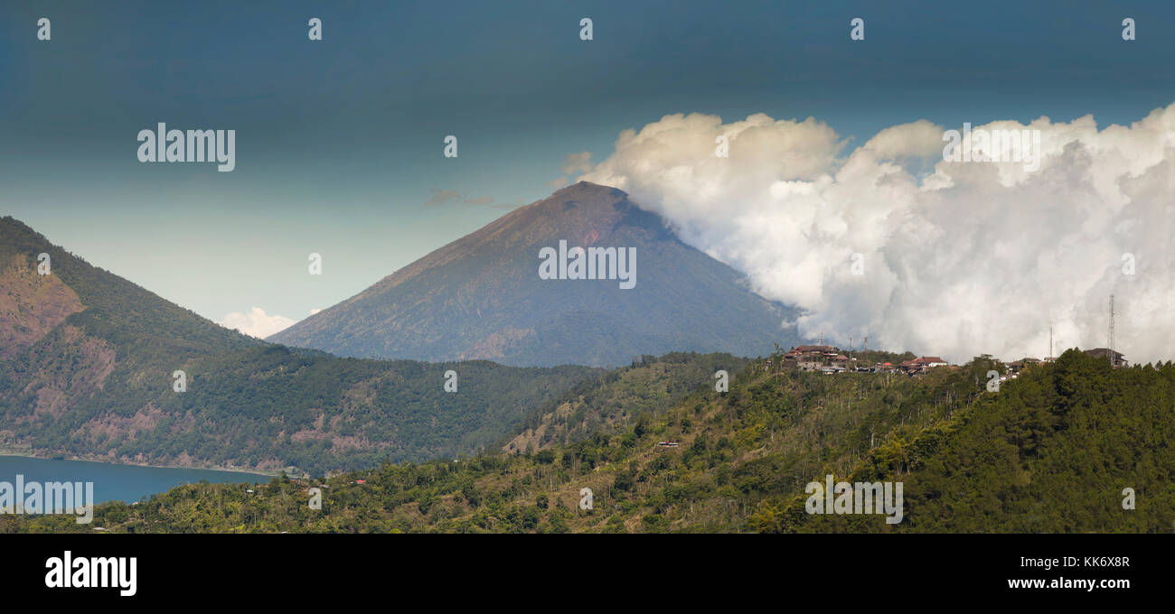 Volcan agung Banque de photographies et d’images à haute résolution - Alamy