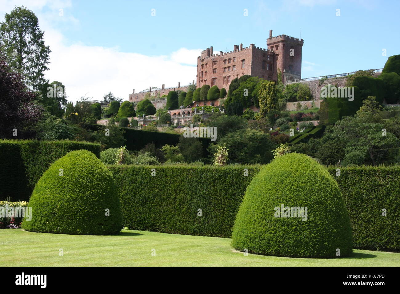 Powis castle Banque de photographies et d’images à haute résolution - Alamy