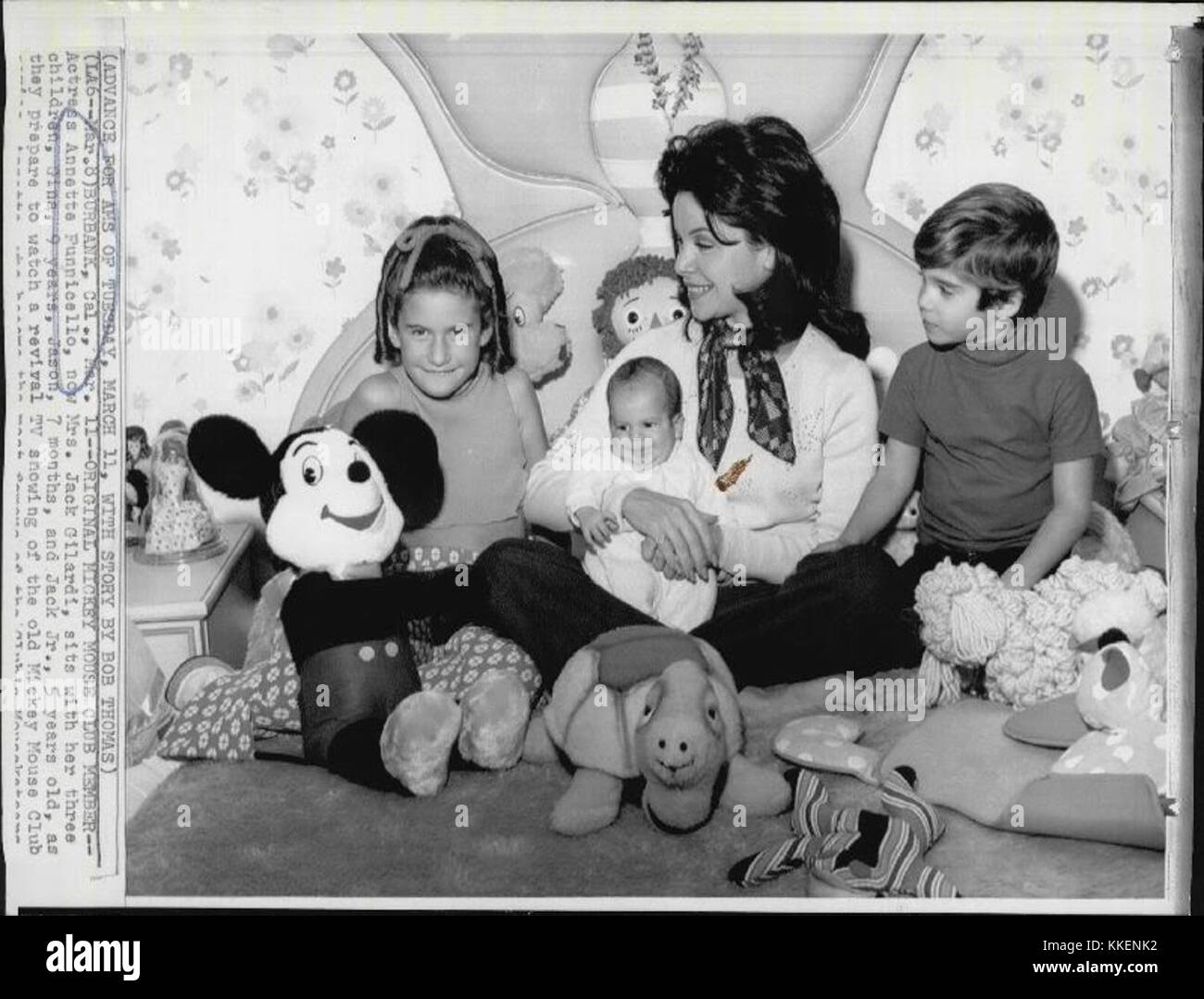 Cette photographie de 1975 d'Annette Funicello, actrice et chanteuse ...