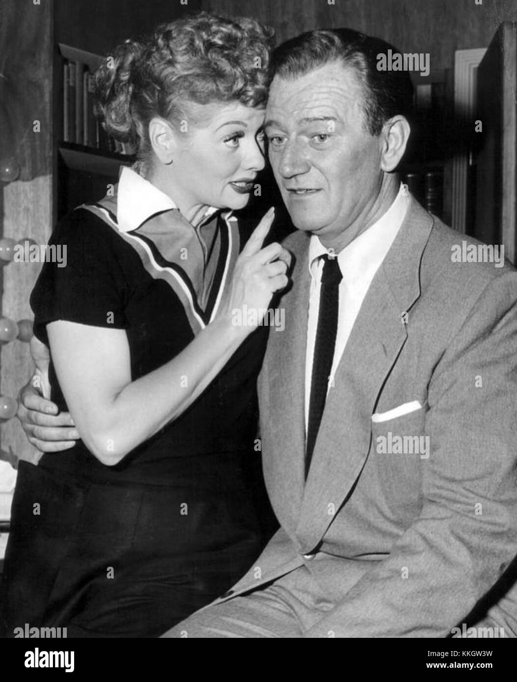 Lucille Ball, une actrice américaine célèbre, et John Wayne, un acteur ...