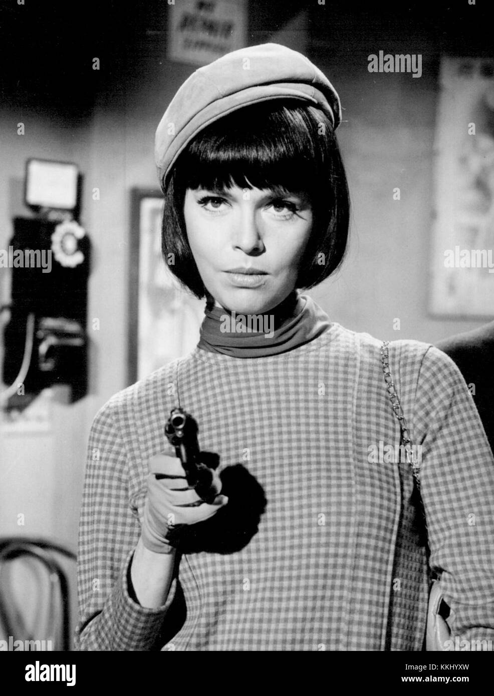 Barbara feldon Banque d'images noir et blanc - Alamy