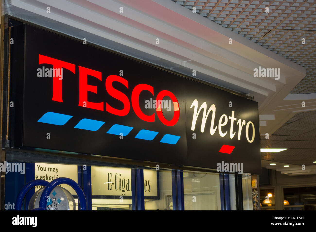 Tesco metro Banque de photographies et d’images à haute résolution - Alamy