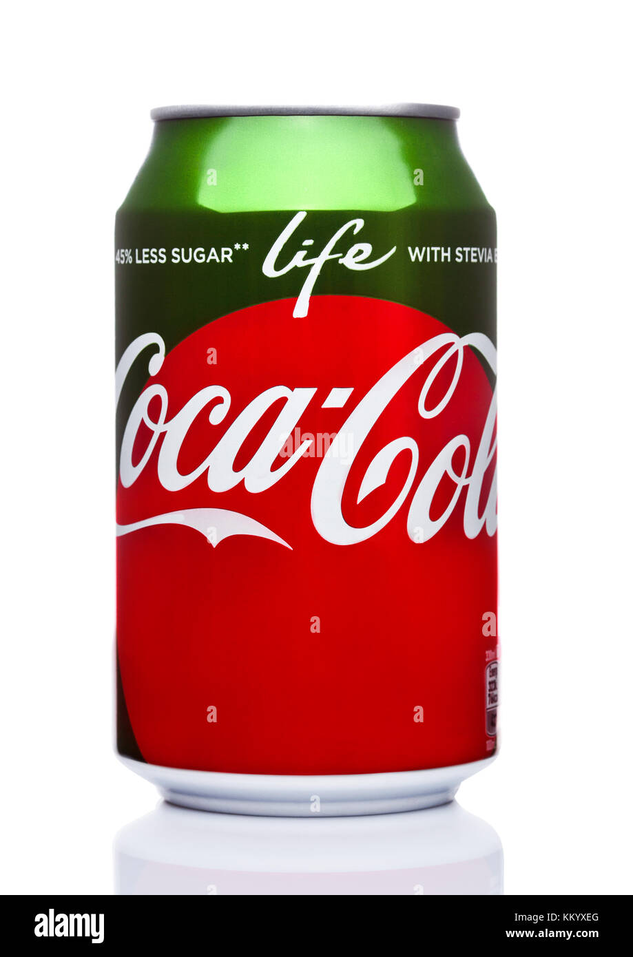 LONDRES, Royaume-Uni - 01 DÉCEMBRE 2017 : boîte en aluminium de Coca ...