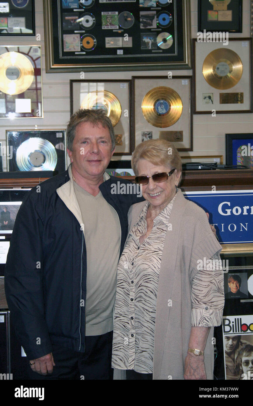 Sheila farebrother Banque de photographies et d’images à haute ...