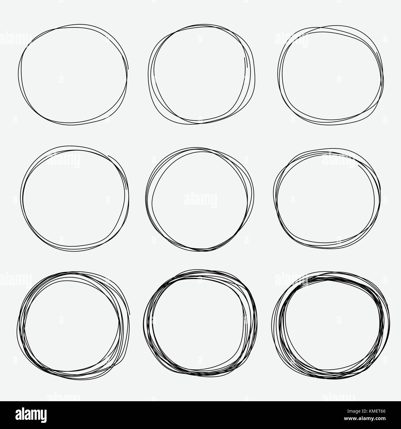 Jeu de cercle dessiné à la main, les éléments dessinés à la main ...