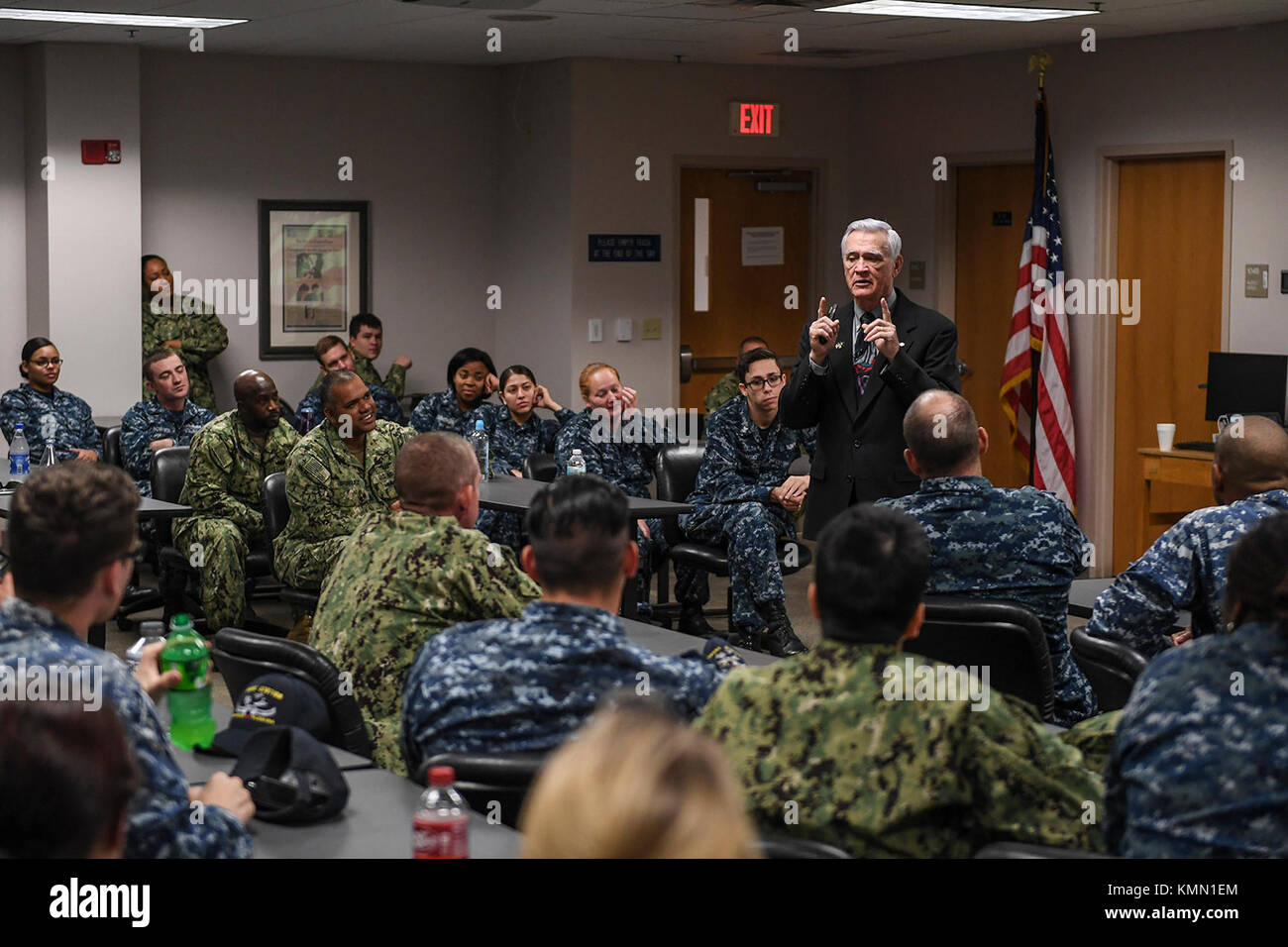 MAYPORT, Floride (déc 4, 2017) le lieutenant-colonel Barry Bridger, de ...
