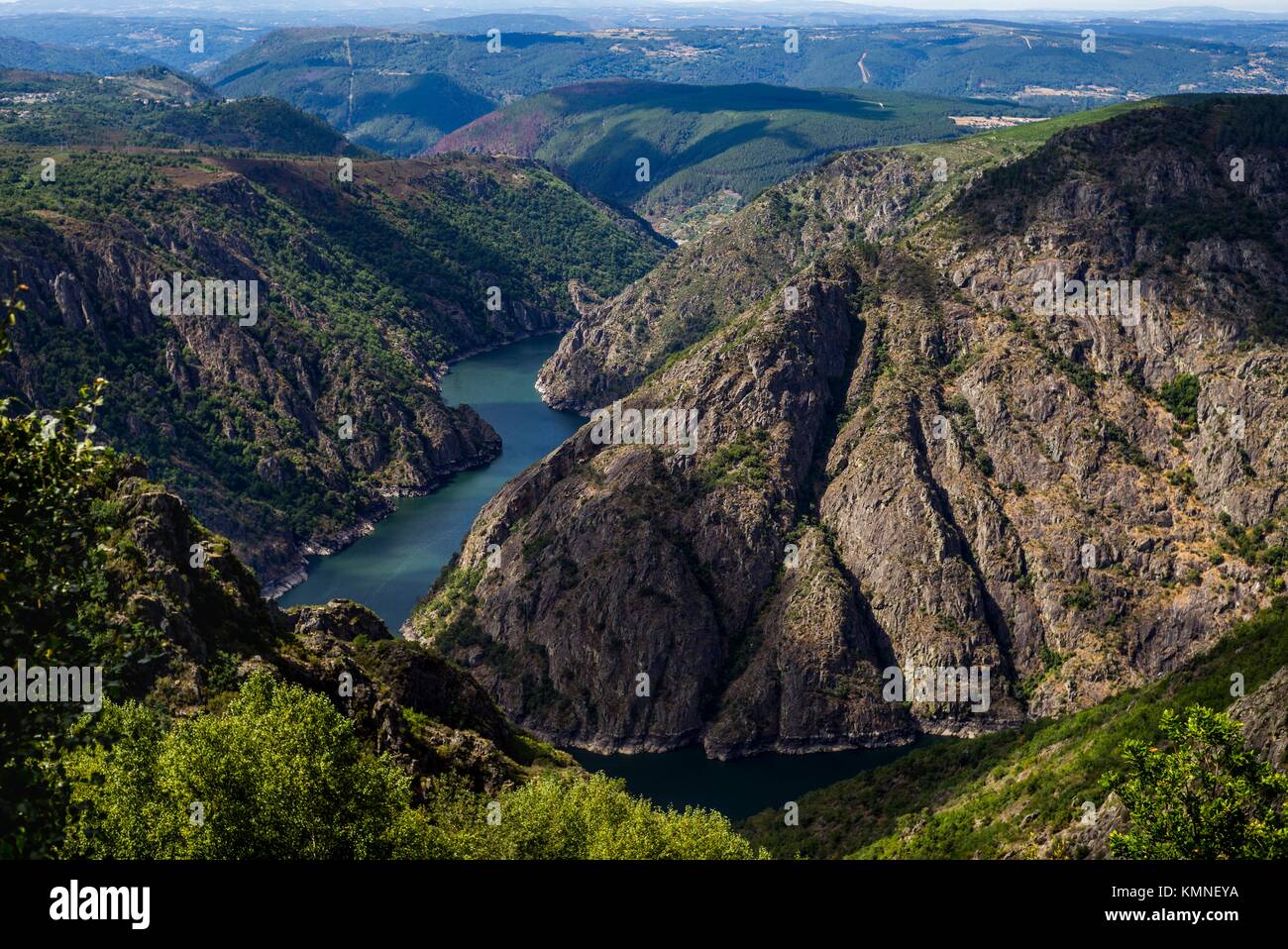 River sil gorge orense province Banque de photographies et d’images à ...