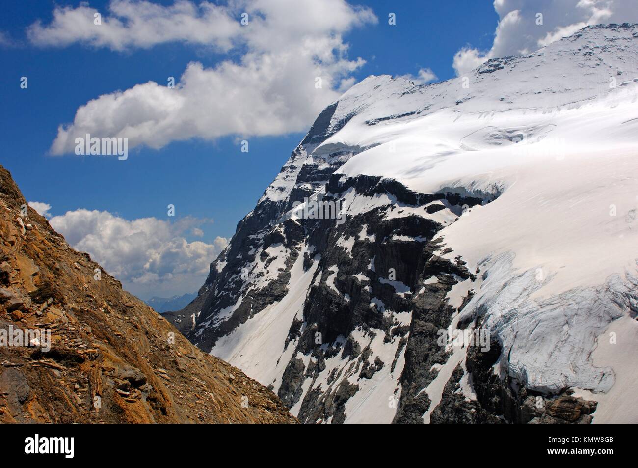 Lepontine alps Banque de photographies et d’images à haute résolution ...