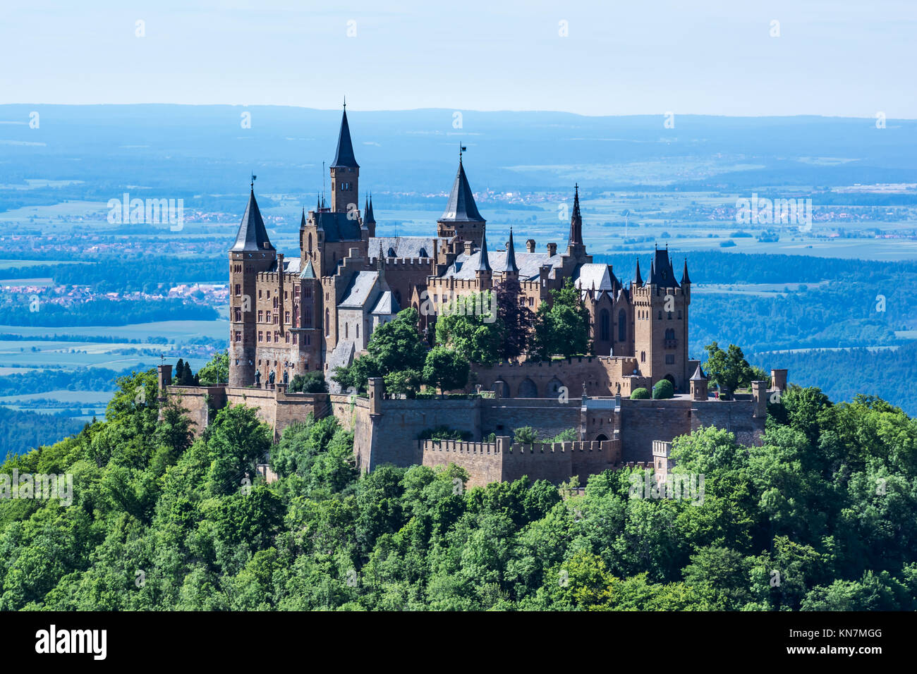De l'Allemand Burg Hohenzollern Architecture Château Souabe célèbre voyage Paysage Architecture ...