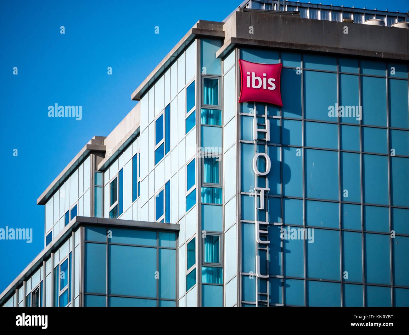 Ibis hotel logo Banque de photographies et d’images à haute résolution ...