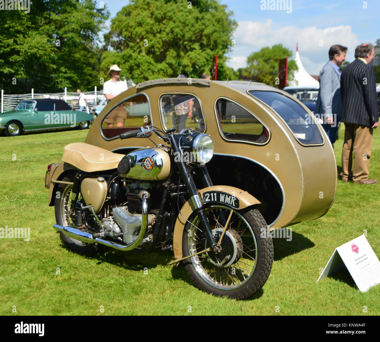 Gold Star avec Busmar Sidecar, style et luxe Cartier, Goodwood, 2015 ...