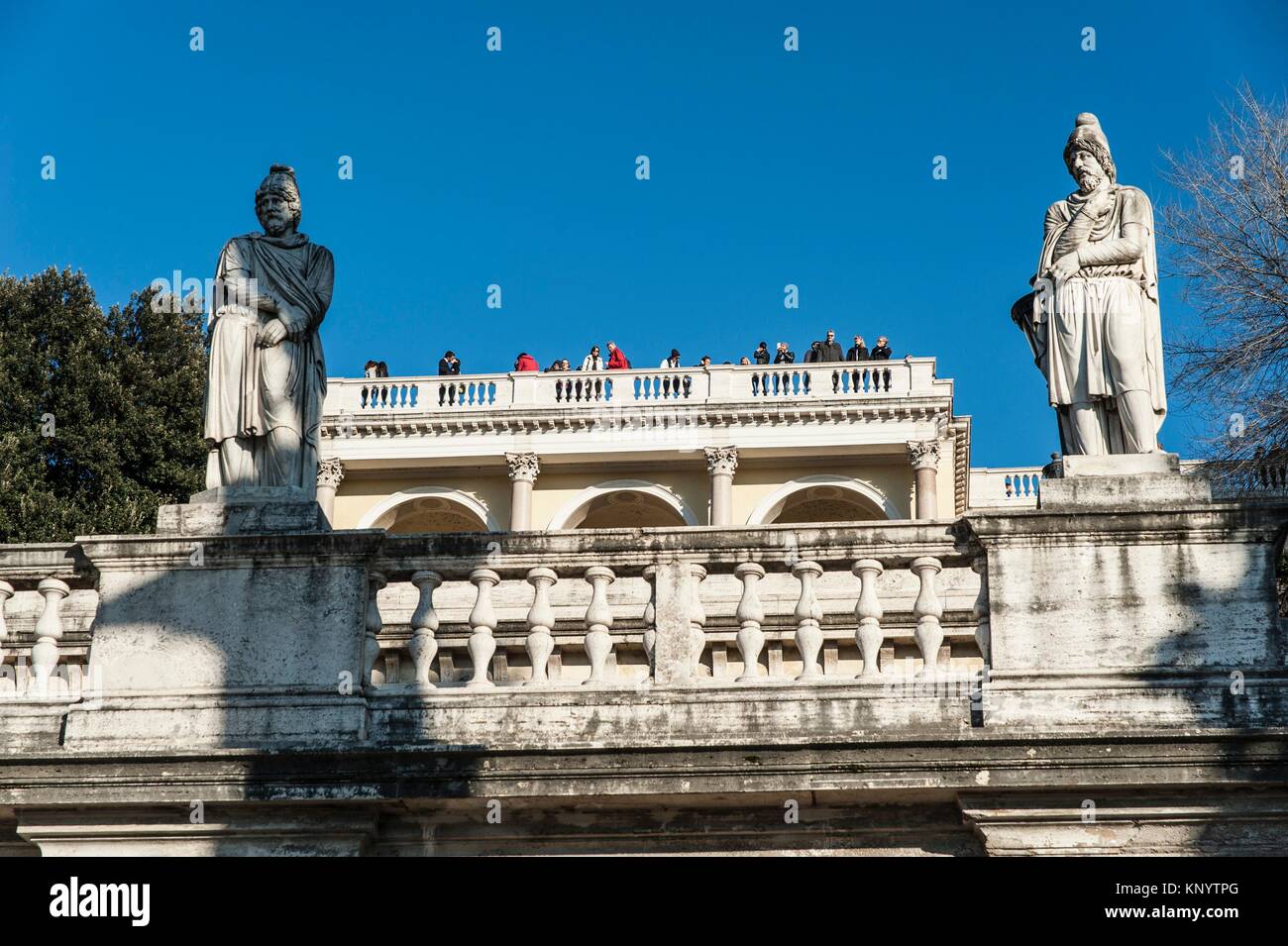 Statue sur la piazza del popolo Banque de photographies et d’images à ...