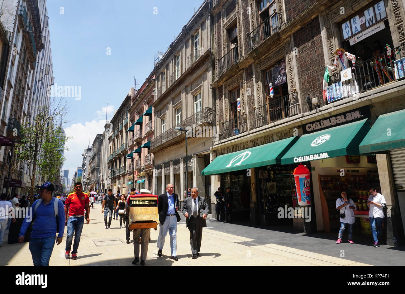 Avenida Francisco I. Madero, une rue fermée à la circulation dans le ...