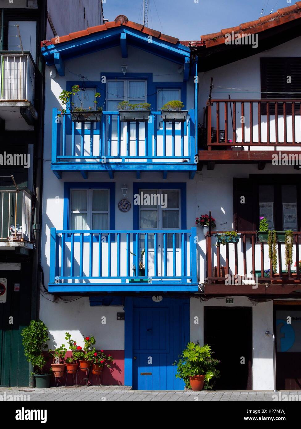 Typical basque country house wooden Banque de photographies et d’images ...