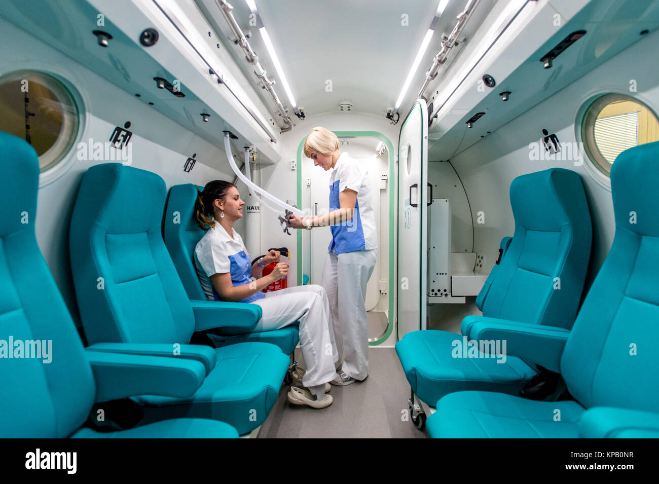 Chambre hyperbare Banque de photographies et d’images à haute ...