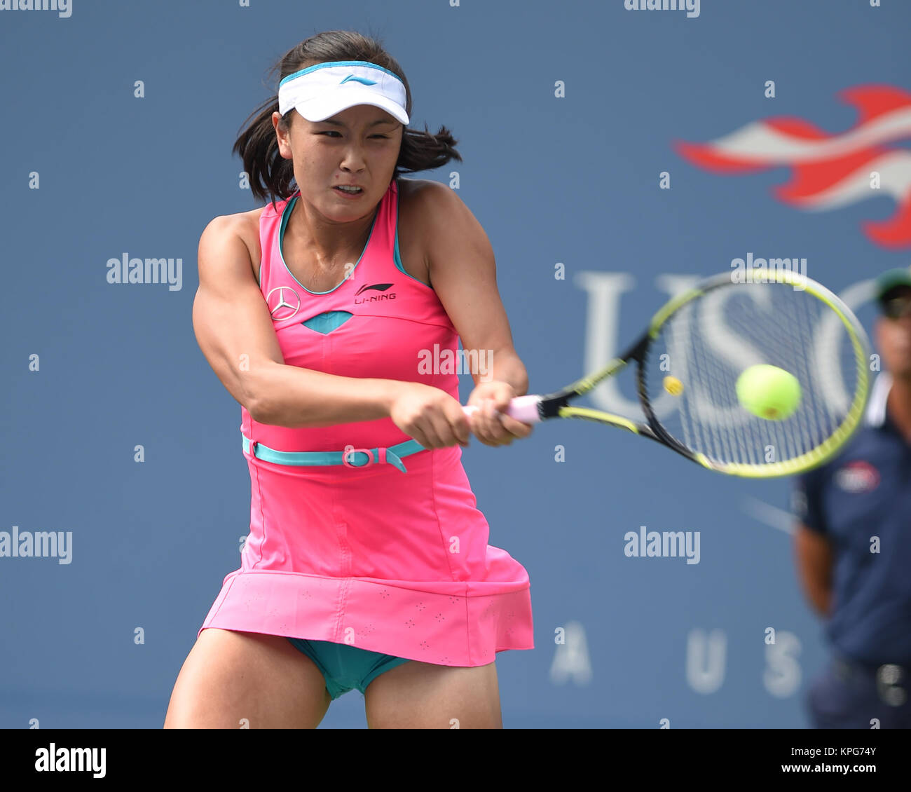 FLUSHING NY- 05 SEPTEMBRE : Peng Shuai, jour 12 de l'US Open 2014 à l ...