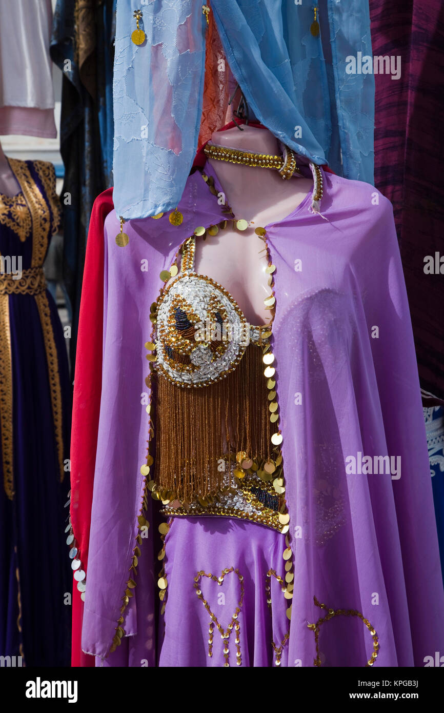 Tenue souvenir de danseuse du ventre Banque de photographies et d ...