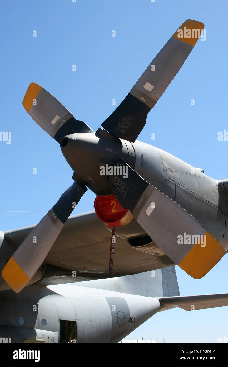 SAAF, hélices de Lockheed C-130 Hercules à l'Afrique du Sud 2012 l ...