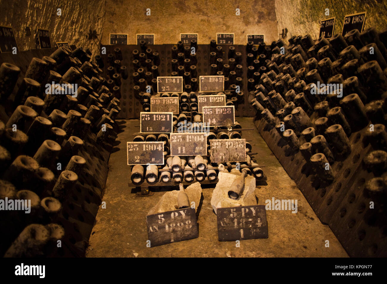 Reims champagne pommery winery Banque de photographies et d’images à ...
