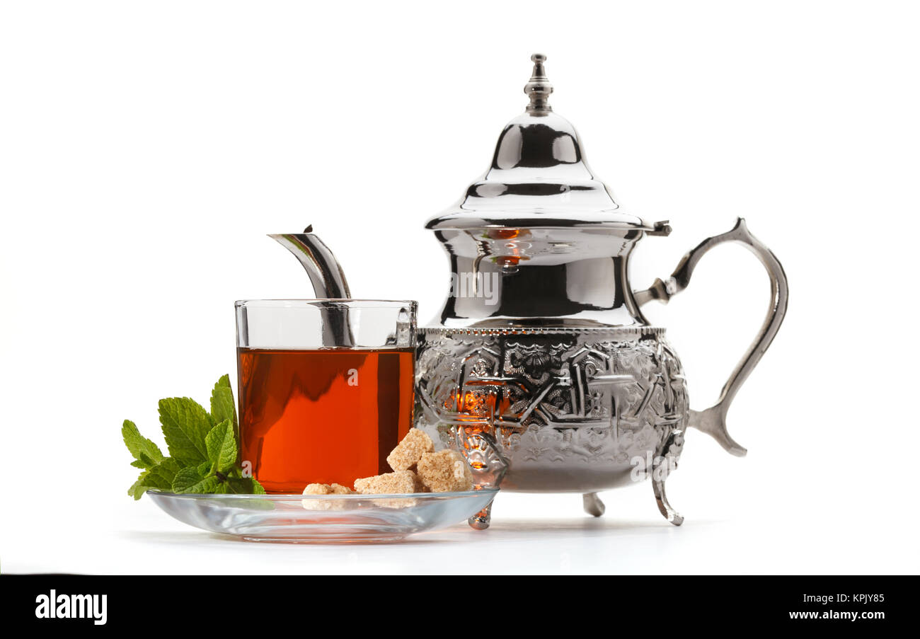 Thé marocain à la menthe Banque de photographies et d’images à haute ...