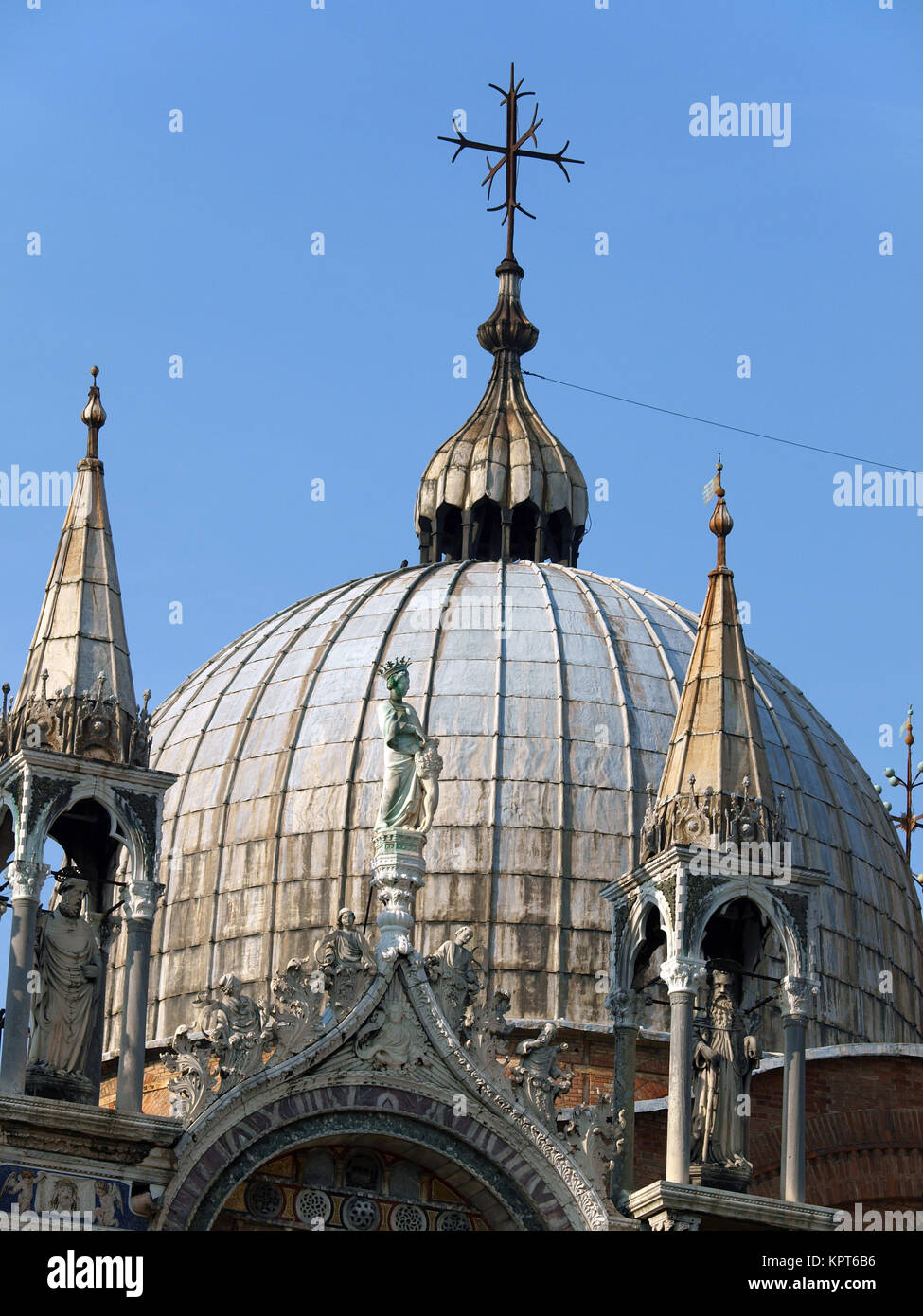 Venise - le dôme sur le toit de la Basilique de Saint Marc Photo Stock ...