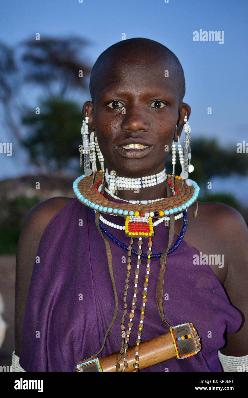 Masais dans la réserve naturelle du Masai Mara. Les Masaïs sont un ...