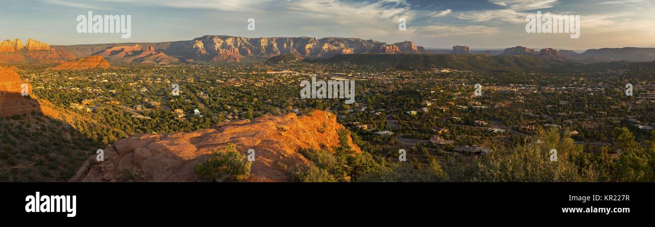Paysage panoramique rouge Banque de photographies et d’images à haute ...
