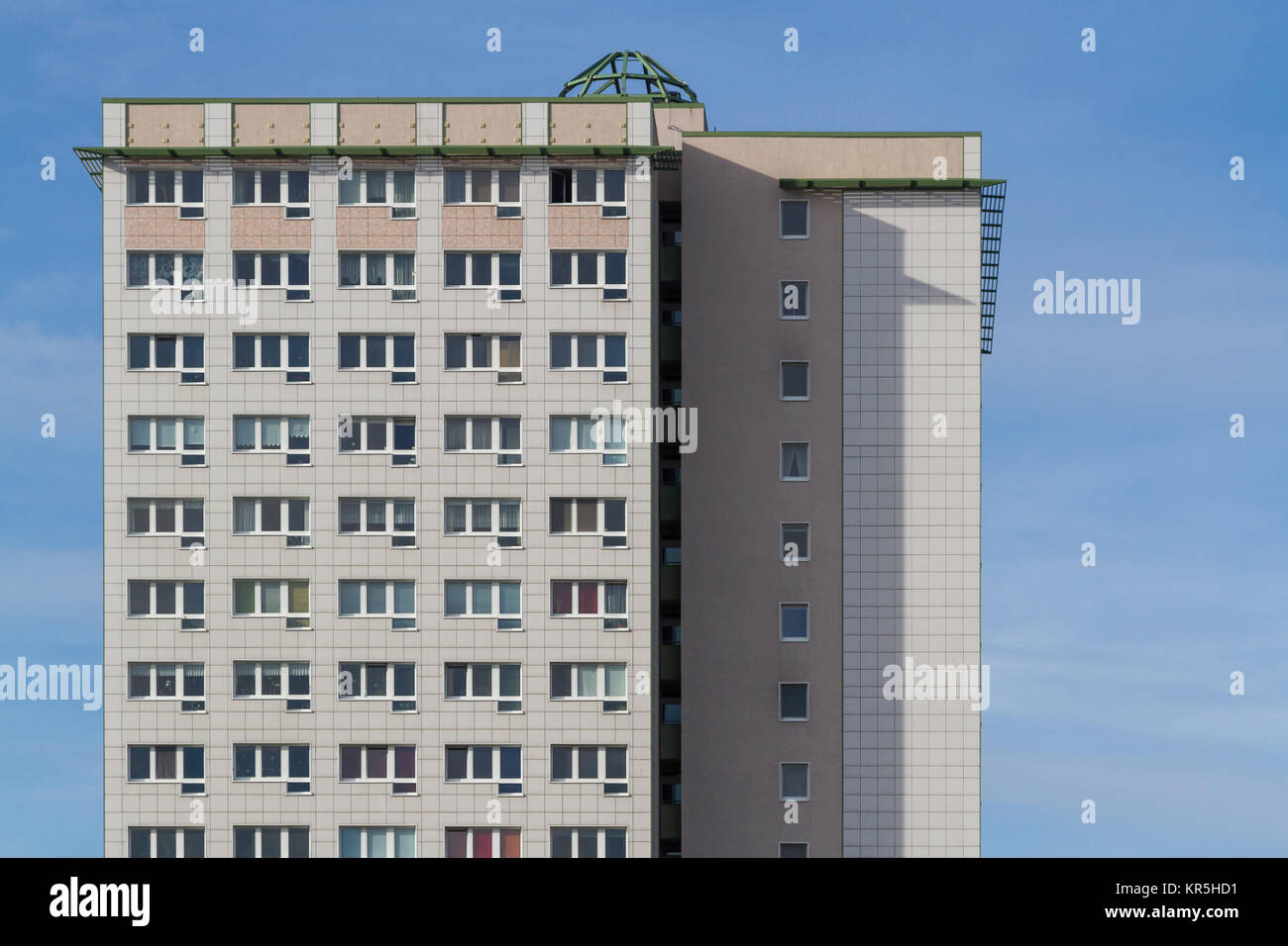 Ddr plattenbau Banque de photographies et d’images à haute résolution ...