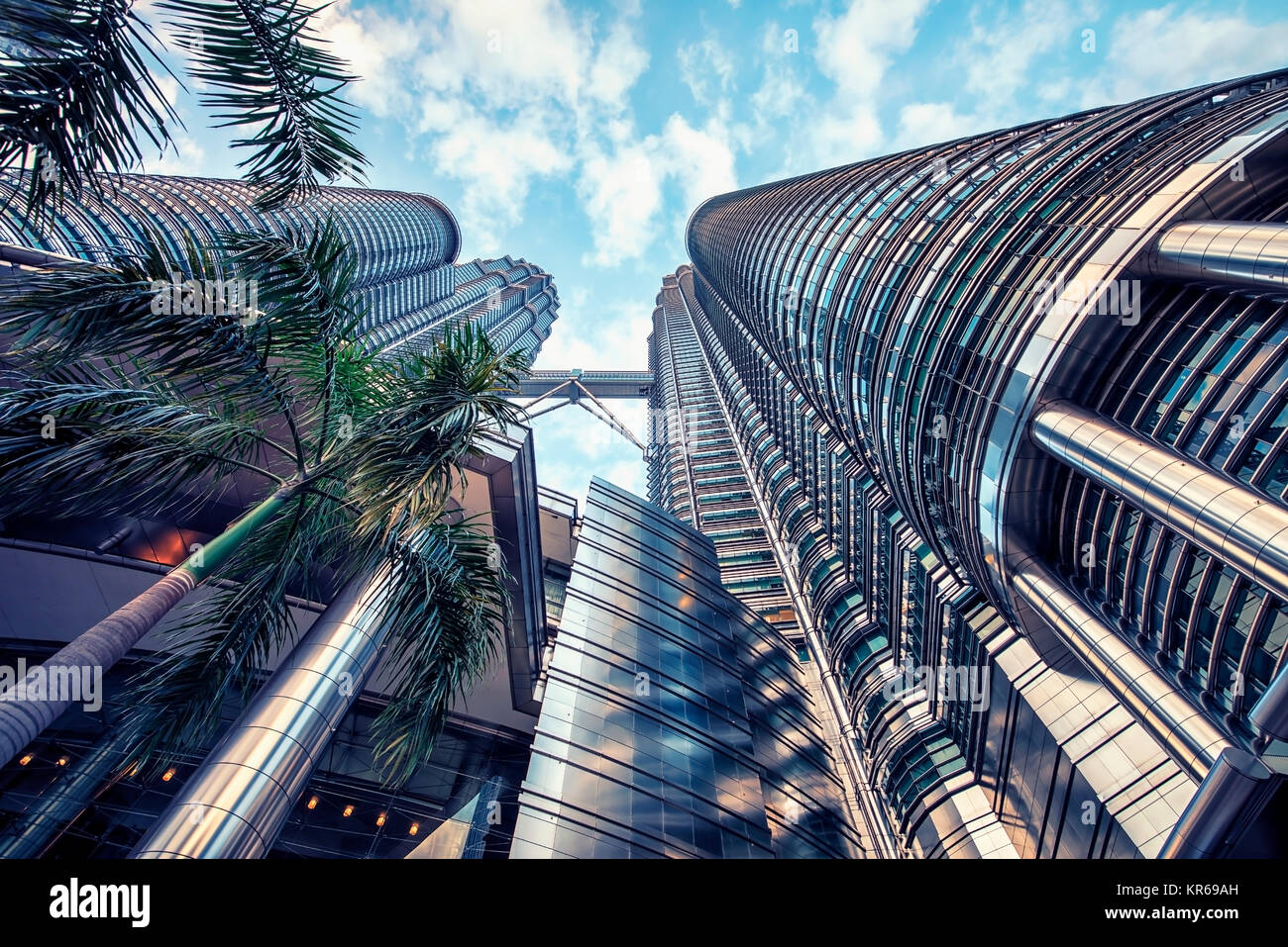 Petronas in klcc park kuala Banque de photographies et d’images à haute ...