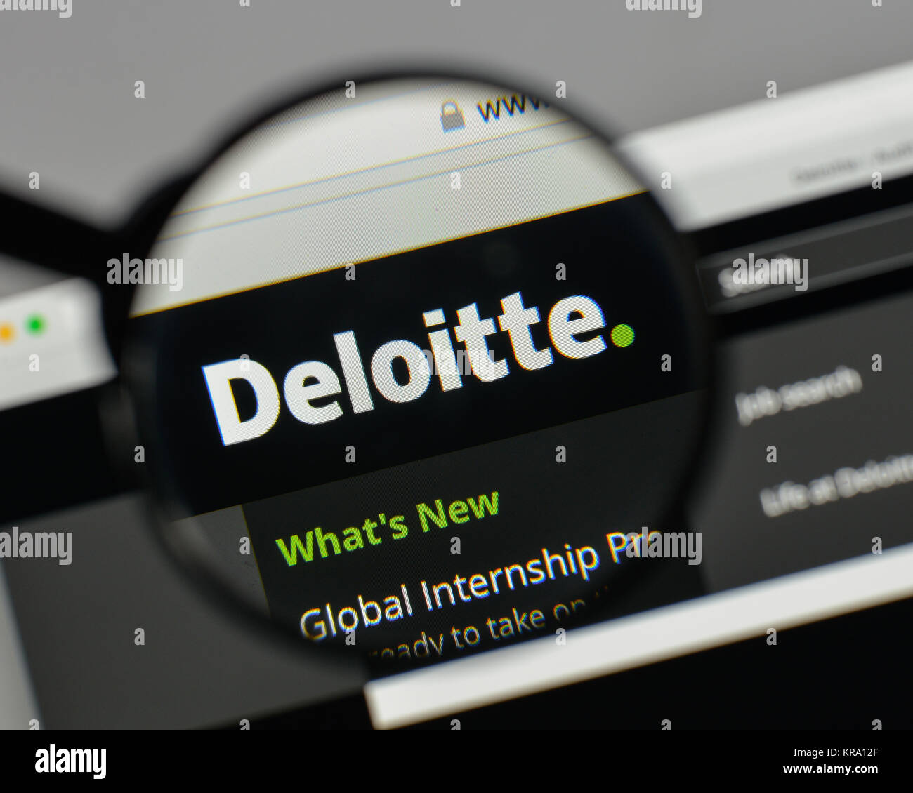 Deloitte logo Banque de photographies et d’images à haute résolution - Alamy