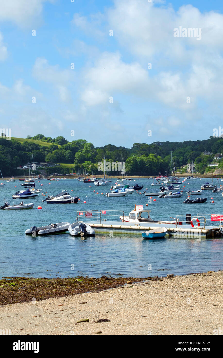 Club de voile helford river Banque de photographies et d’images à haute ...
