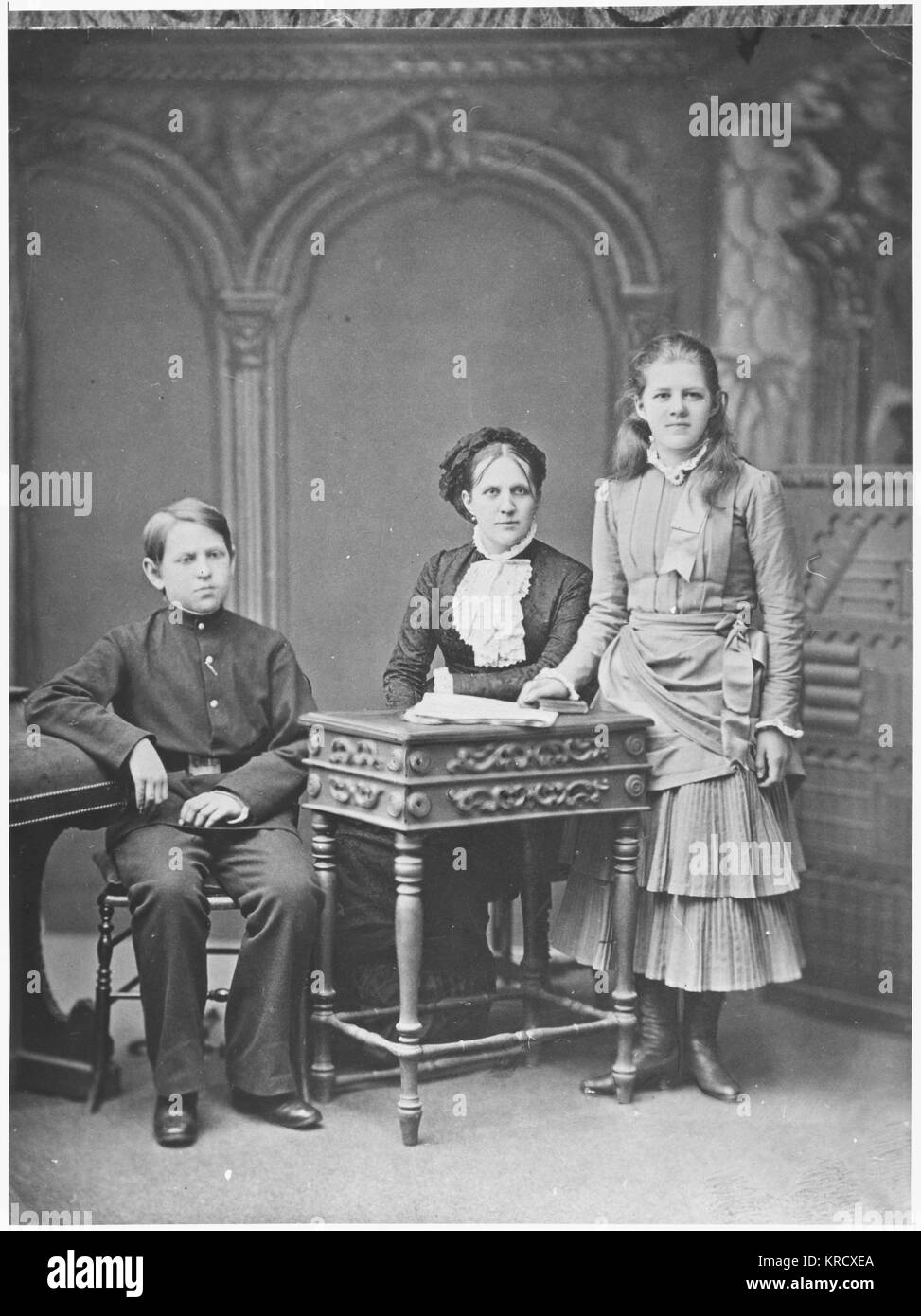 ANNA SNITKINA DOSTOÏEVSKI L'épouse, la fille et le fils de l'écrivain ...