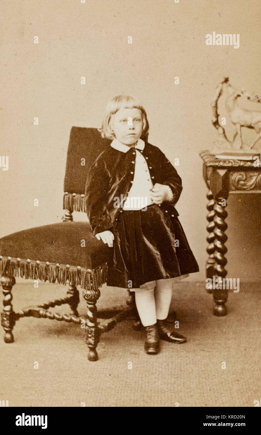 Fille portant des bottes Banque de photographies et d’images à haute ...