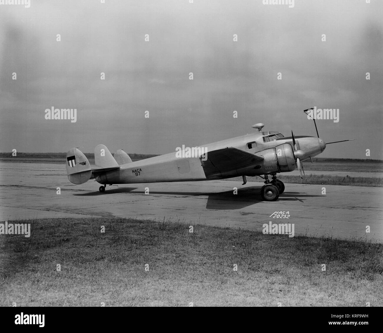 Lockheed 12a Banque de photographies et d’images à haute résolution - Alamy
