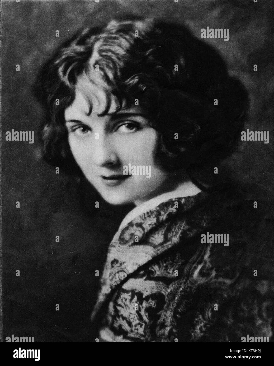 Alfred cheney johnston Banque de photographies et d’images à haute ...